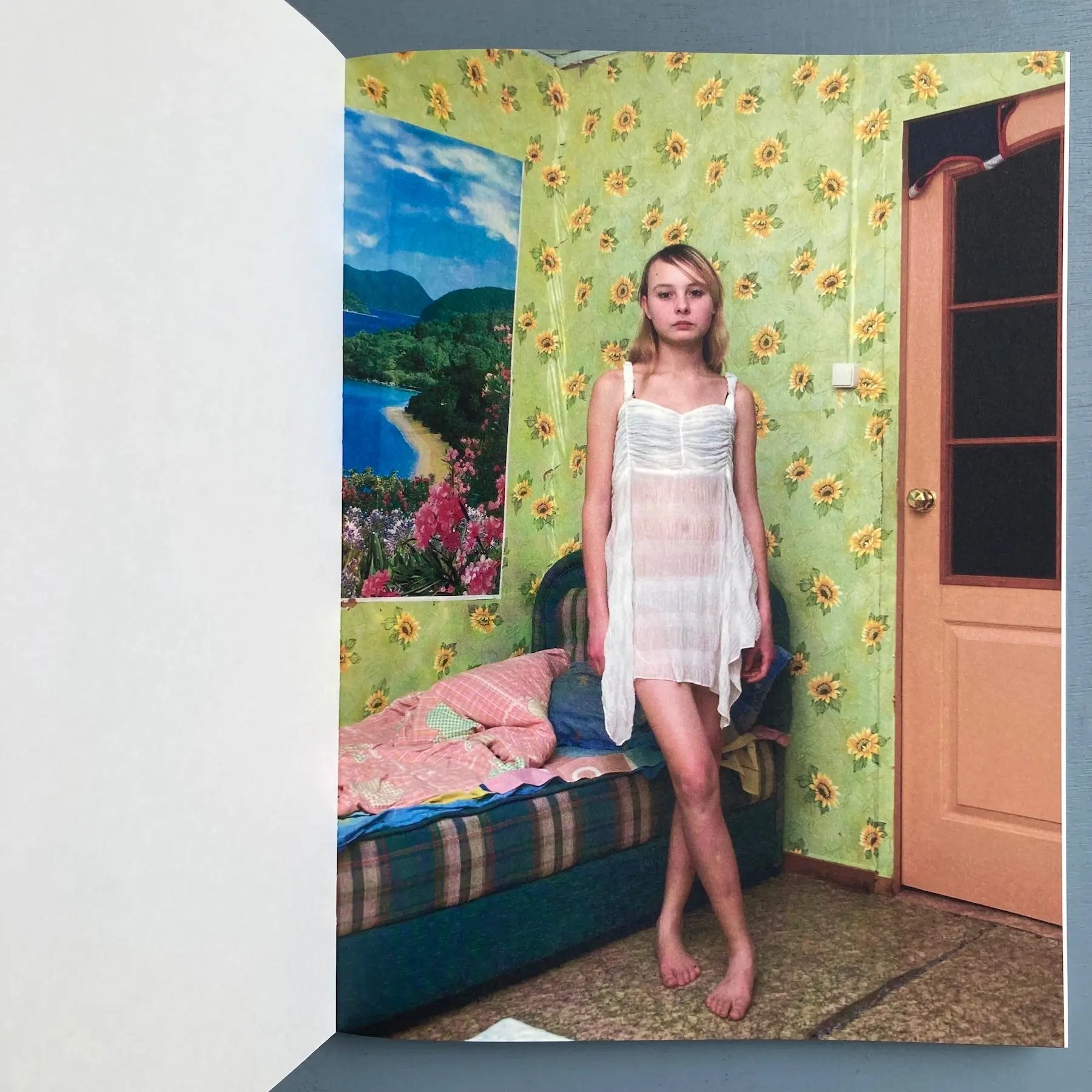 Bieke Depoorter - Ou Menya - Lannoo 2011 - Saint-Martin Bookshop