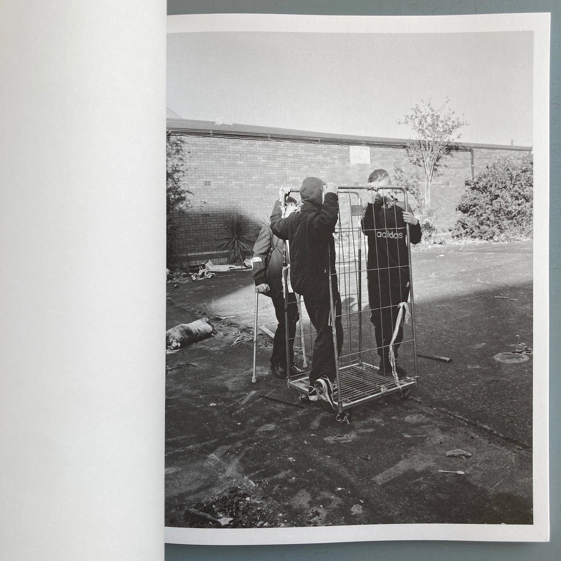 Bertrand Cavalier - concrete doesn't burn - Fw:Books 2020 - Saint ...