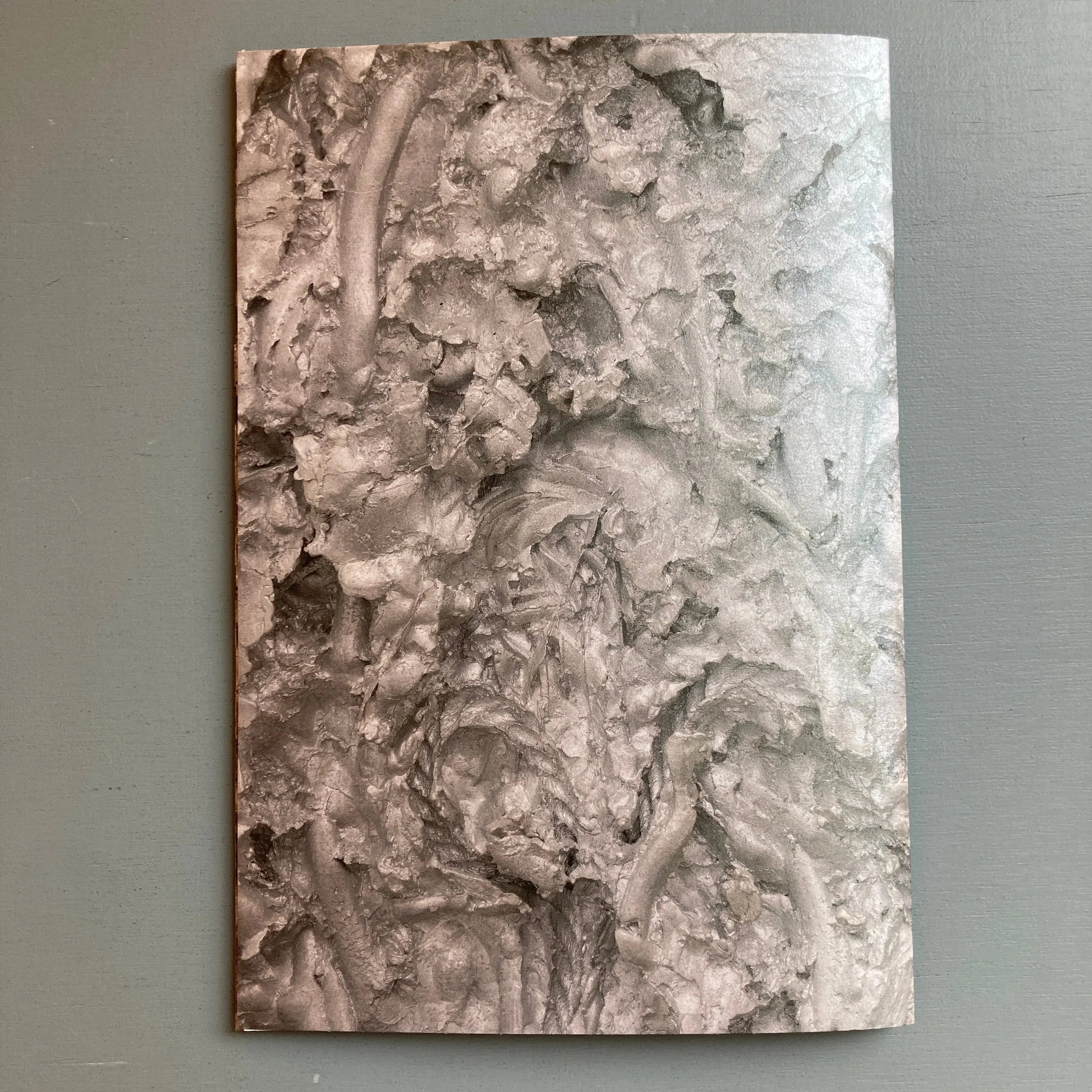 Filip Vervaet - Passages - Out of Paper 2023 - Saint-Martin Bookshop