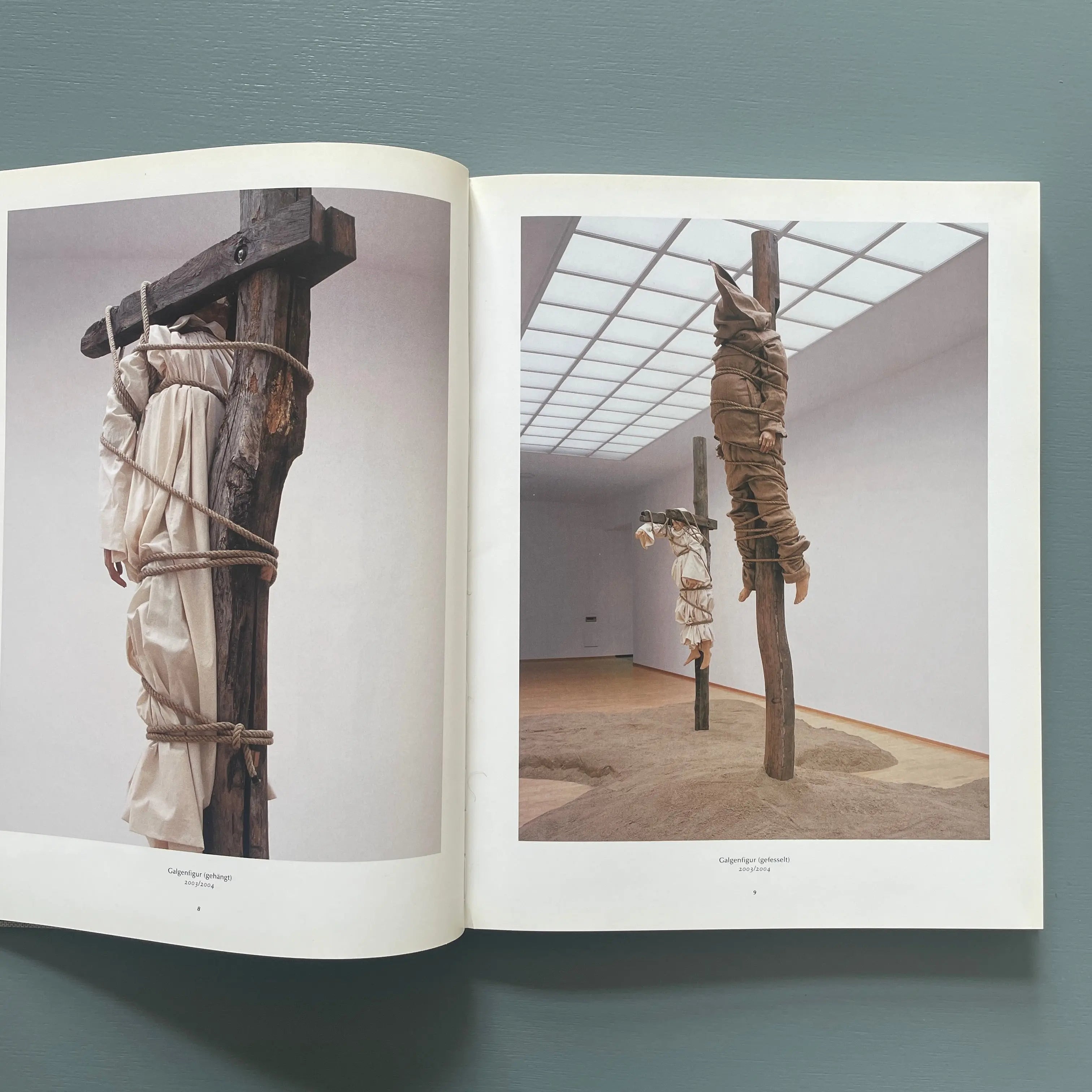 Paloma Varga Weisz - Revolver books 2004 - Saint-Martin Bookshop