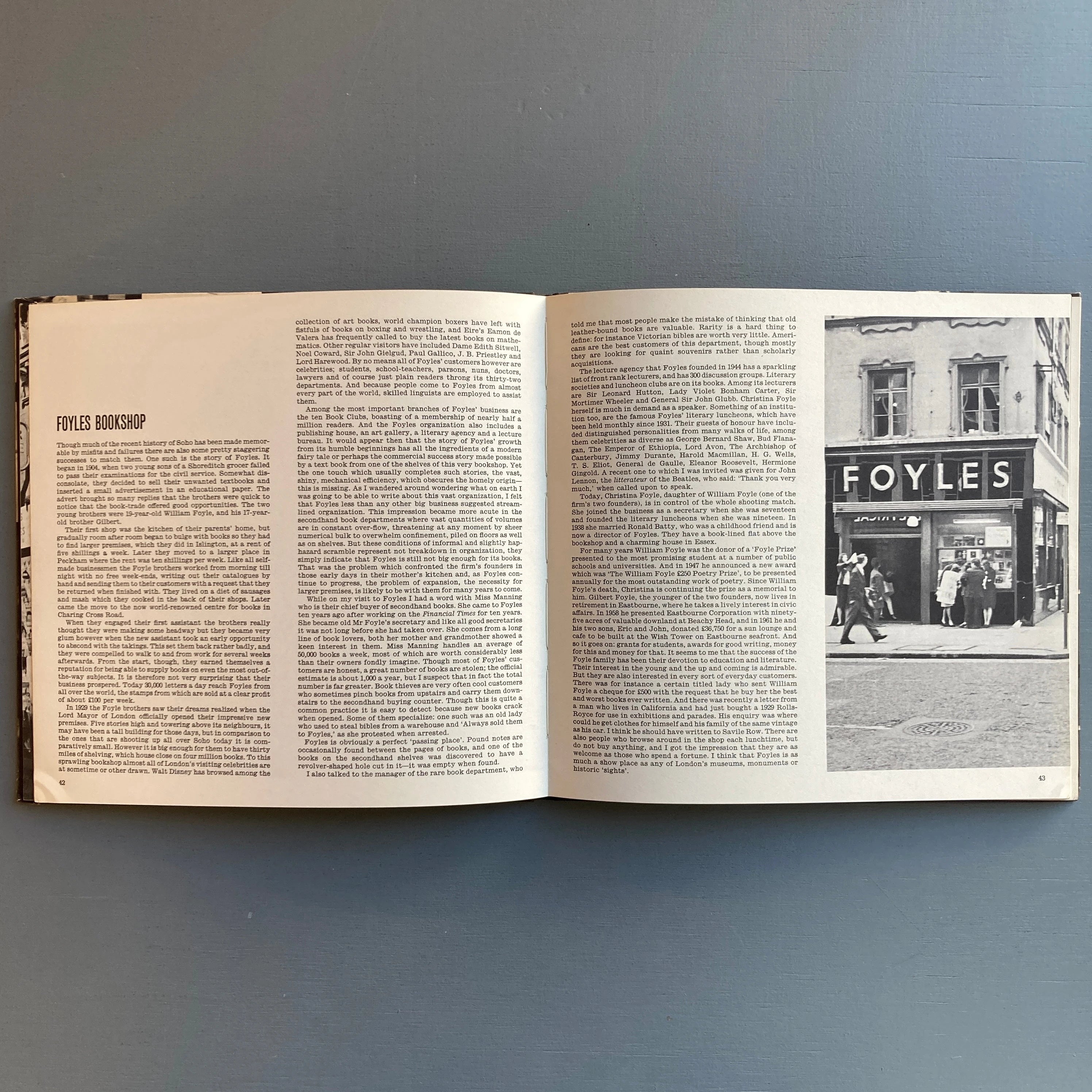 SoHo Night & Day - Secker & Warburg 1966 - Saint-Martin Bookshop