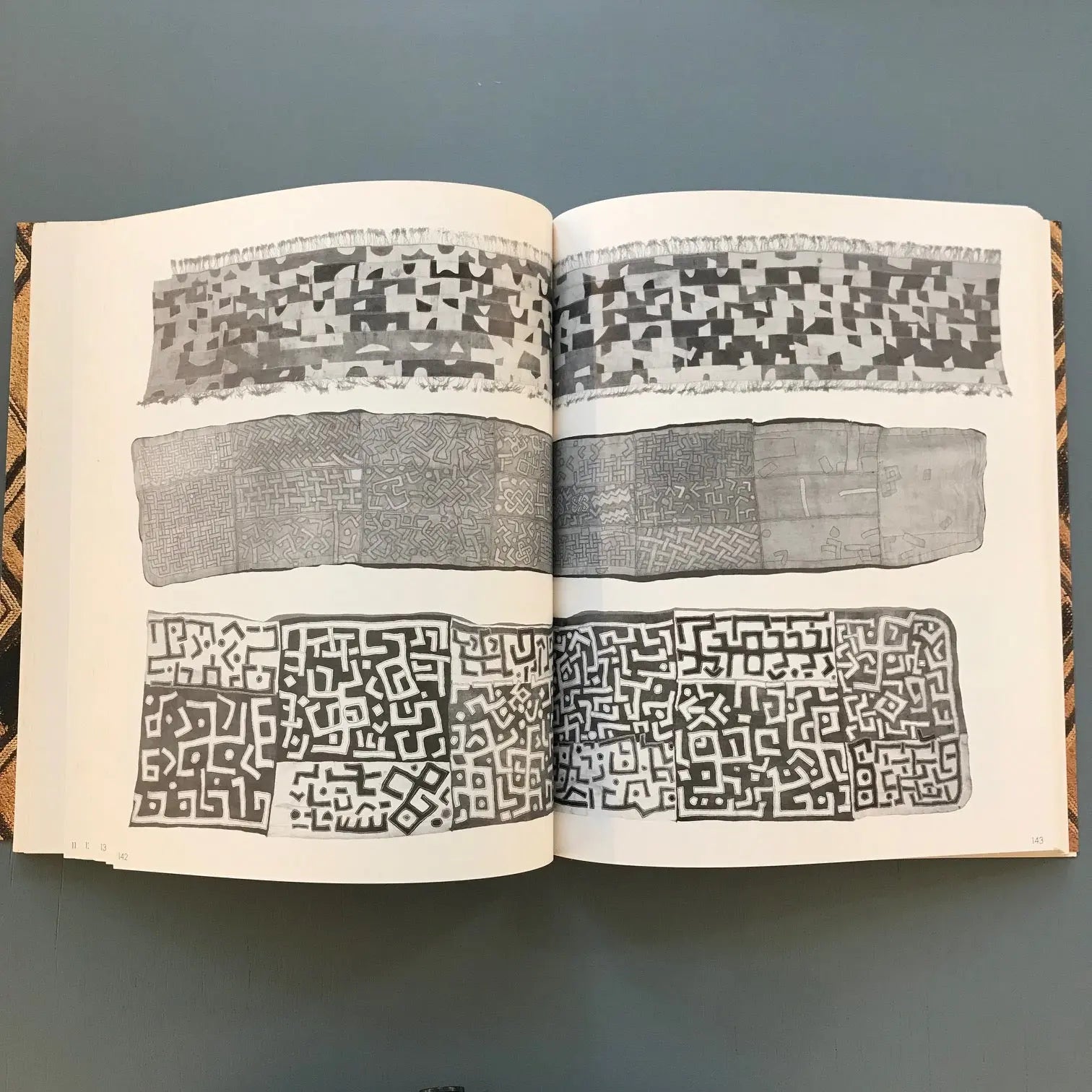 Georges Meurant - Dessins Shoowa, Textiles africains - Saint-Martin ...