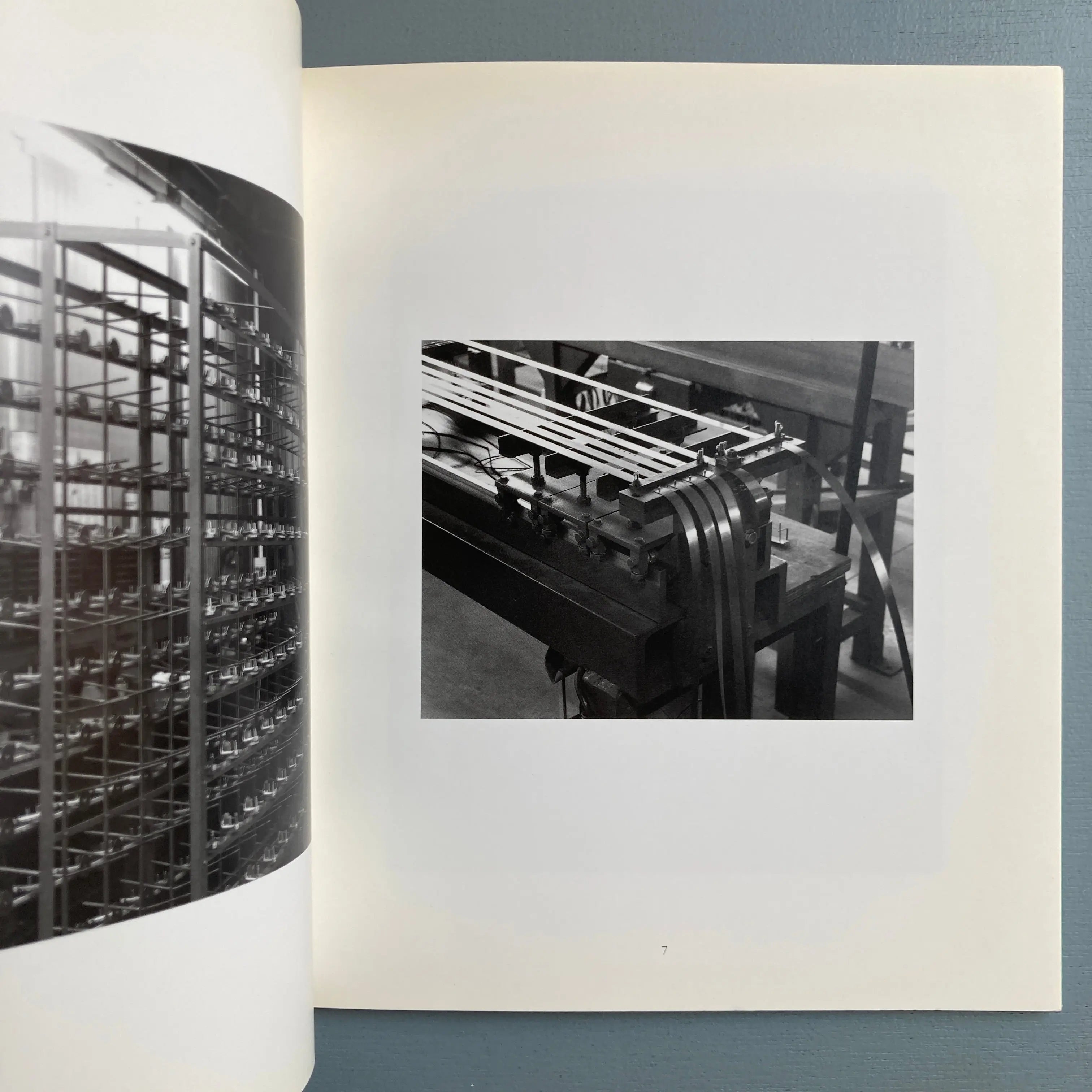 James Welling - Usines de dentelle - Le Channel 1993 - Saint-Martin ...